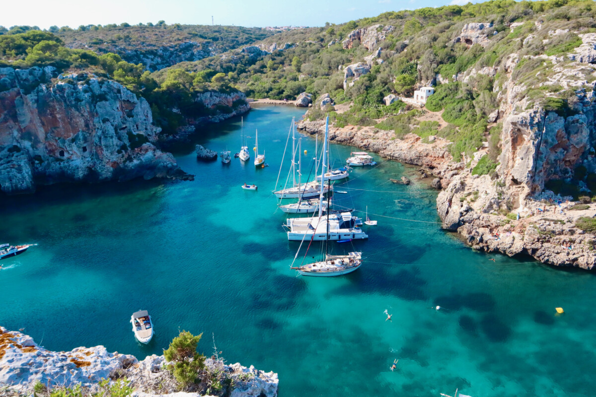 Navika Sailing – The Floating Studio