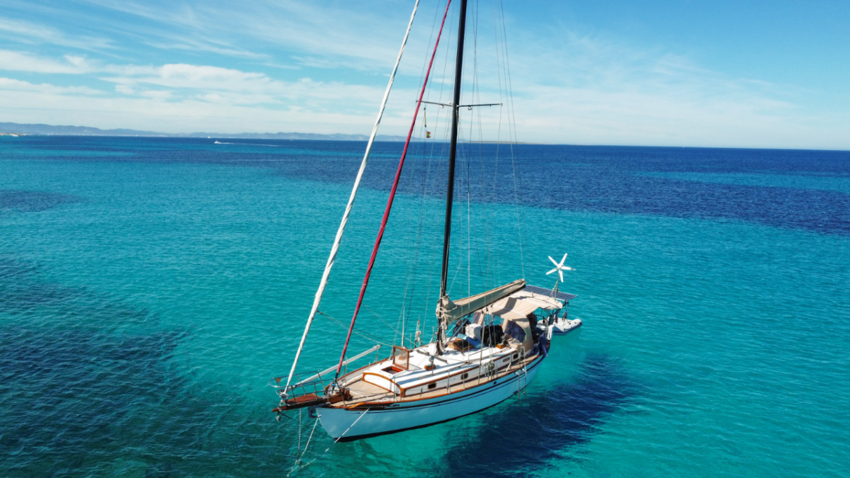 Navika Sailing – The Floating Studio